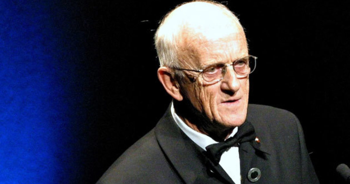 Russell Kerr | Arts Foundation Icon | Arts Foundation